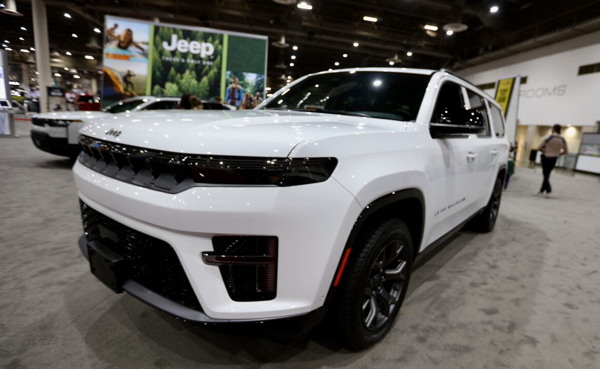 Houston AutoBoat Show Kicks Off With the Best Cars and Boats - Iowa ...